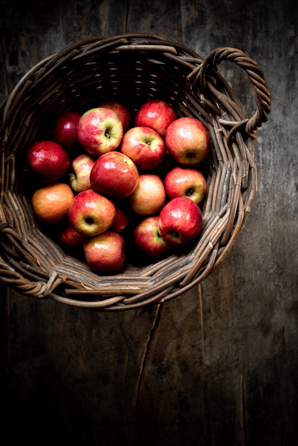 Deep Dish Apple Pie with Butterscotch Sauce | Bibbyskitchen recipes